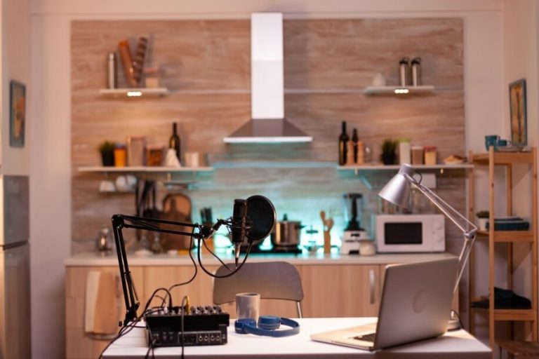 Tips And Tricks For Professional Radio Programming