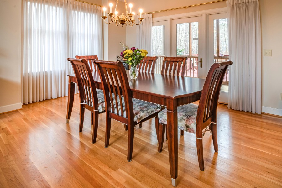 Sponsored Lve: 10 Ways To Make A Small Living Room Look Bigger